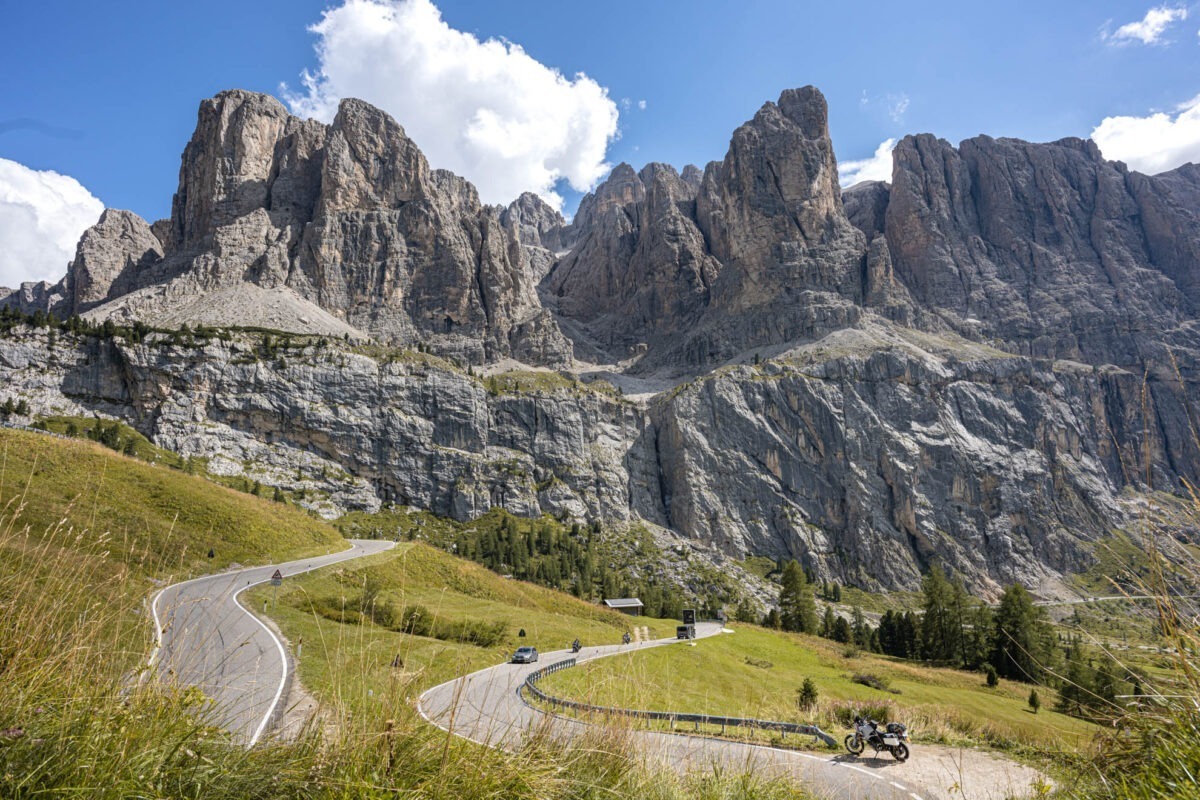 Top 10 passes: Dolomites - LNR Moto